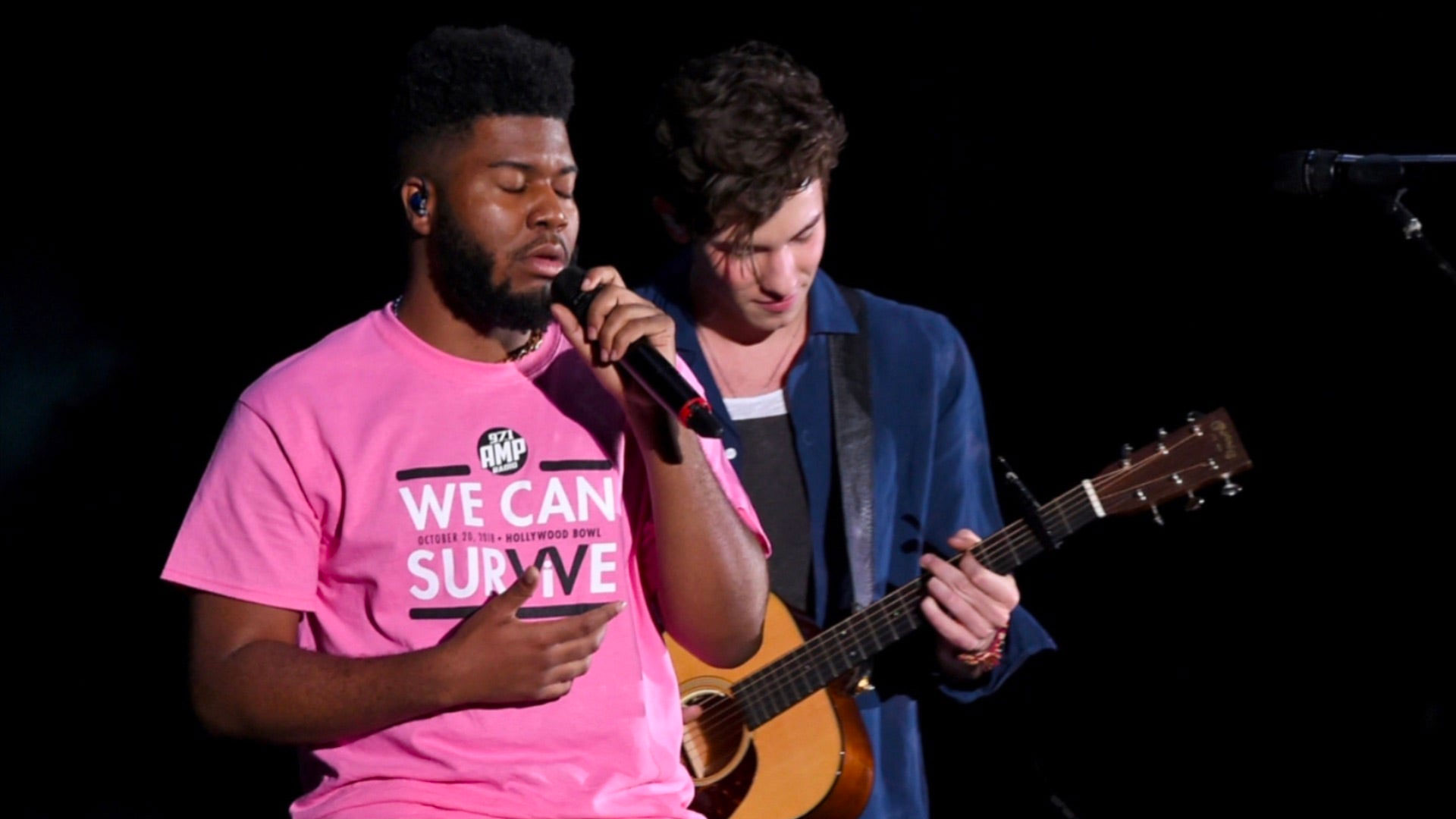 Artists Contribute to Breast Cancer Awareness Month - Golden 1 Center