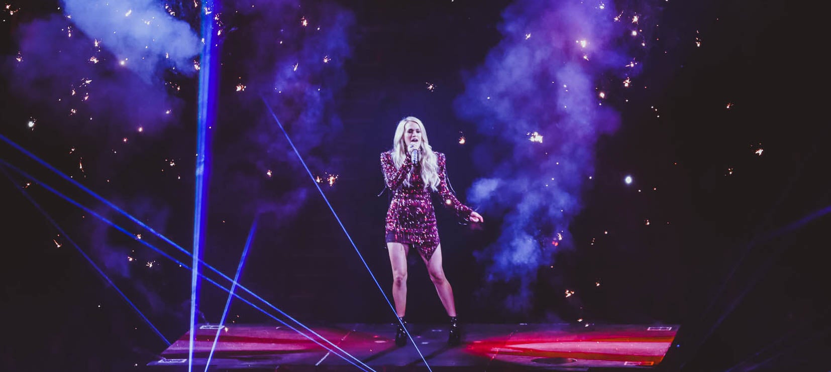 Carrie Underwood’s ‘The Denim & Rhinestones Tour’ Receives High Praise ...